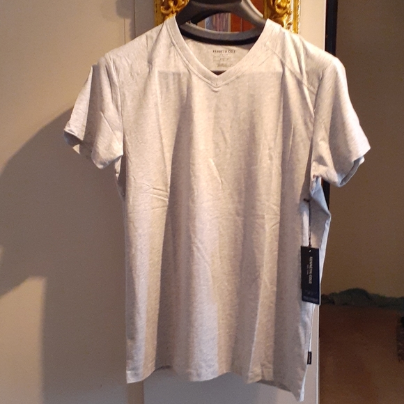 Kenneth Cole | Shirts | Kenneth Cole Mens Tee | Poshmark